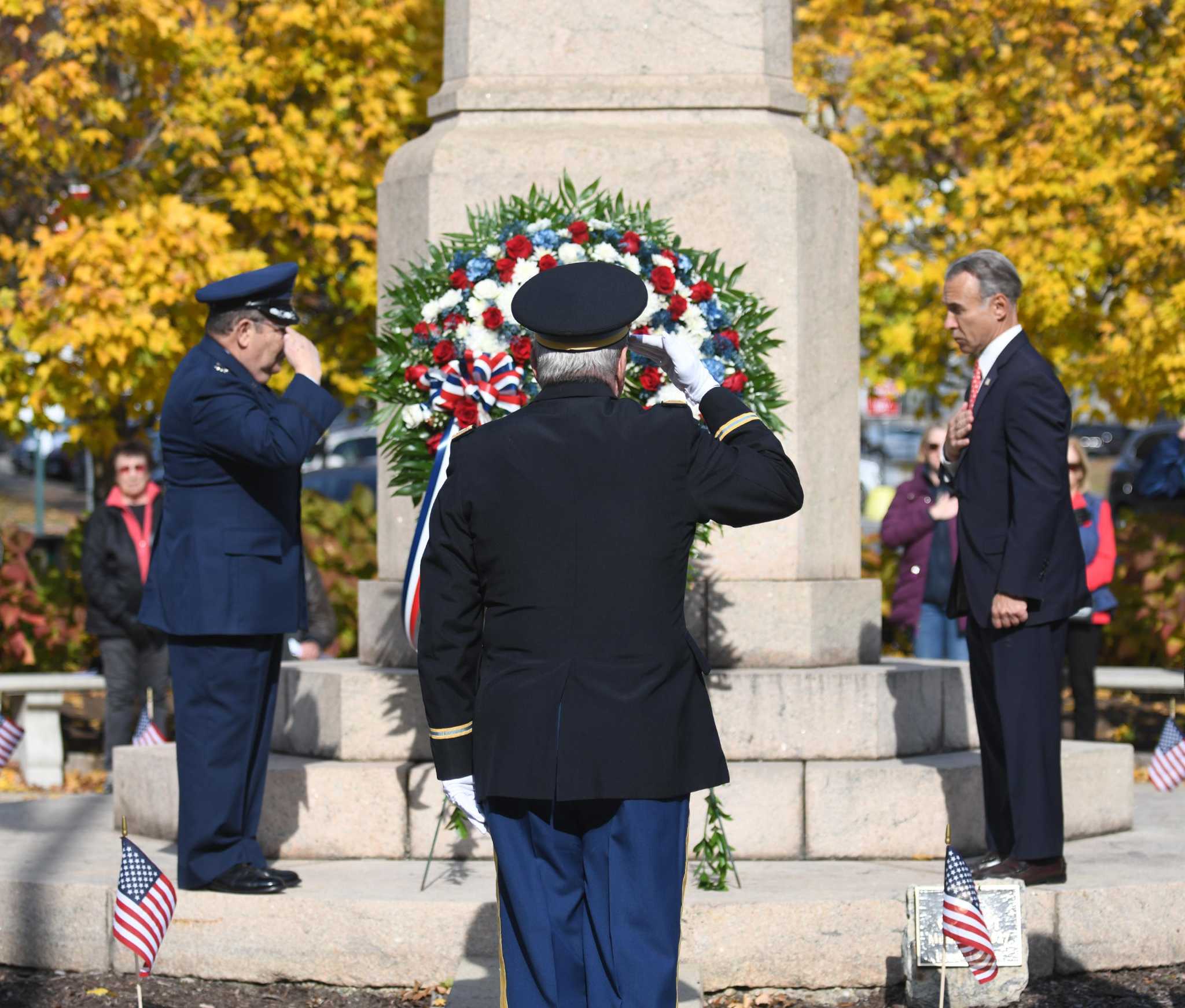 In Veterans Day ceremony, Greenwich honors sacrifices of all who served ...