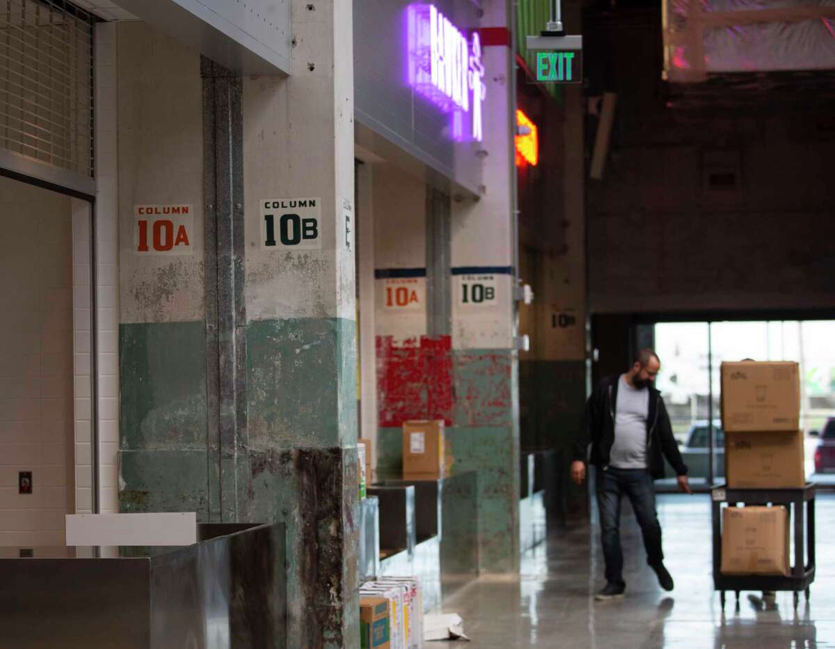 Inside the new POST Houston, a 5-acre rooftop park and food hall in ...