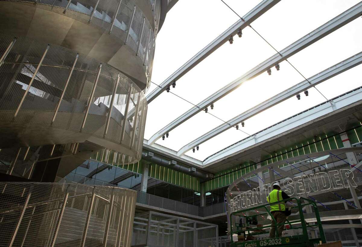 Inside the new POST Houston, a 5-acre rooftop park and food hall in ...