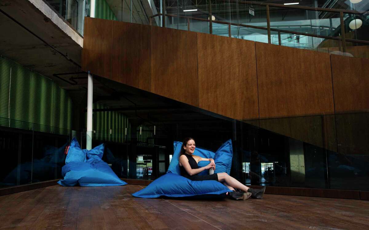 Inside the new POST Houston, a 5-acre rooftop park and food hall in ...