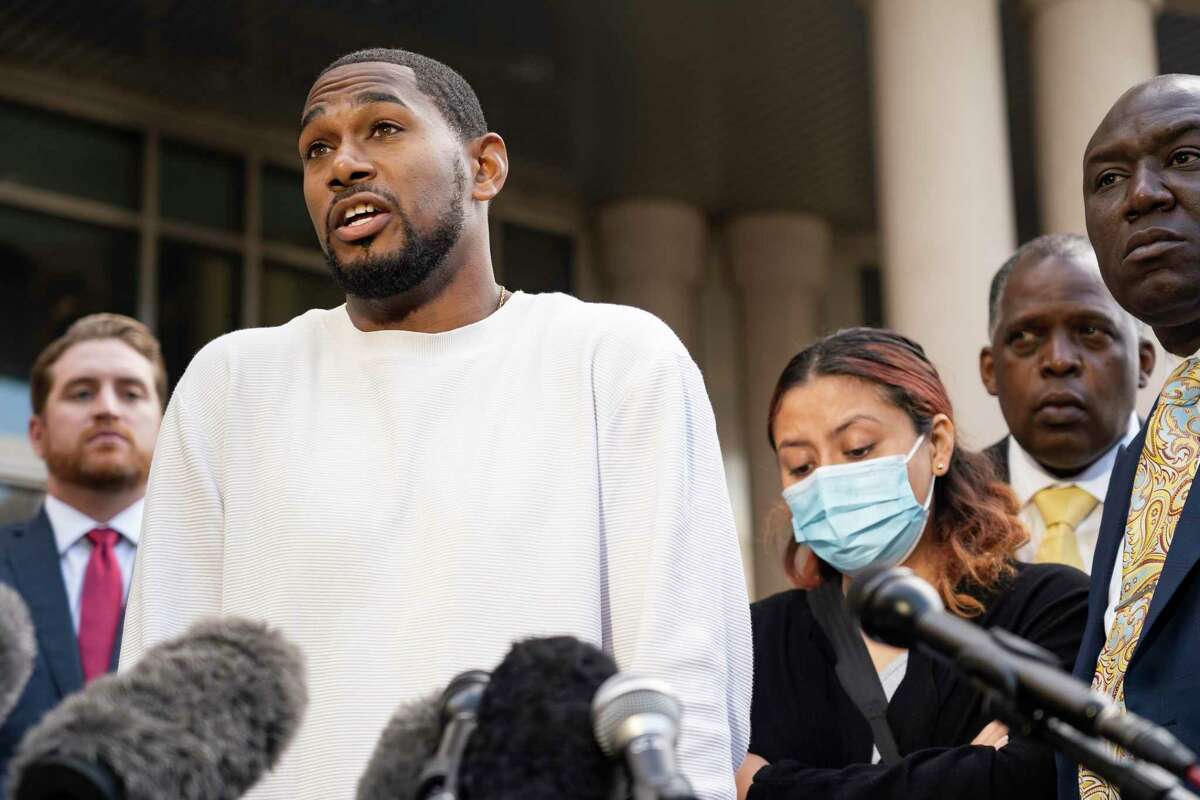 'We were like sardines in a can': Astroworld survivors recount chaos ...