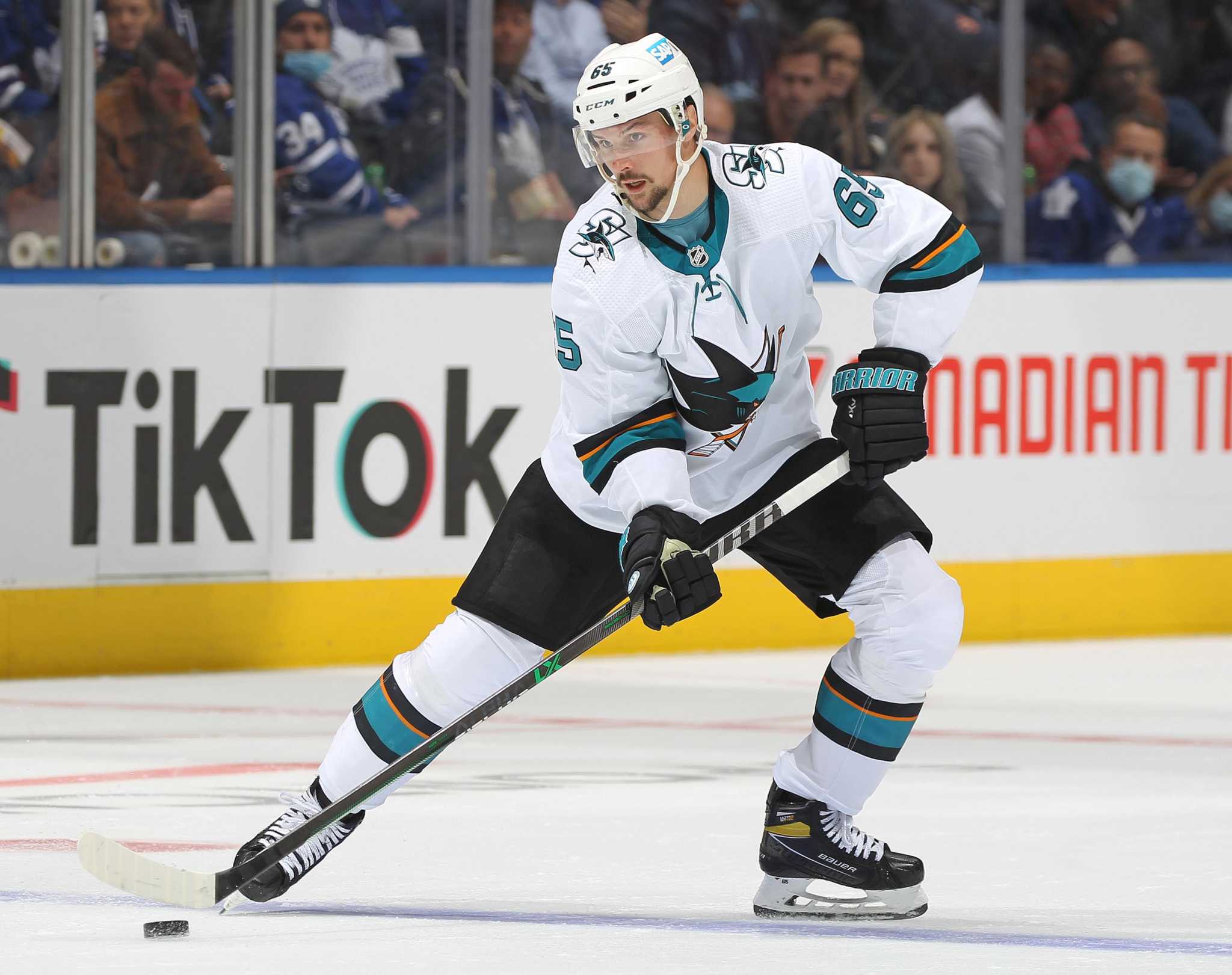 Sharks back at full strength as seven players, coach return from COVID ...