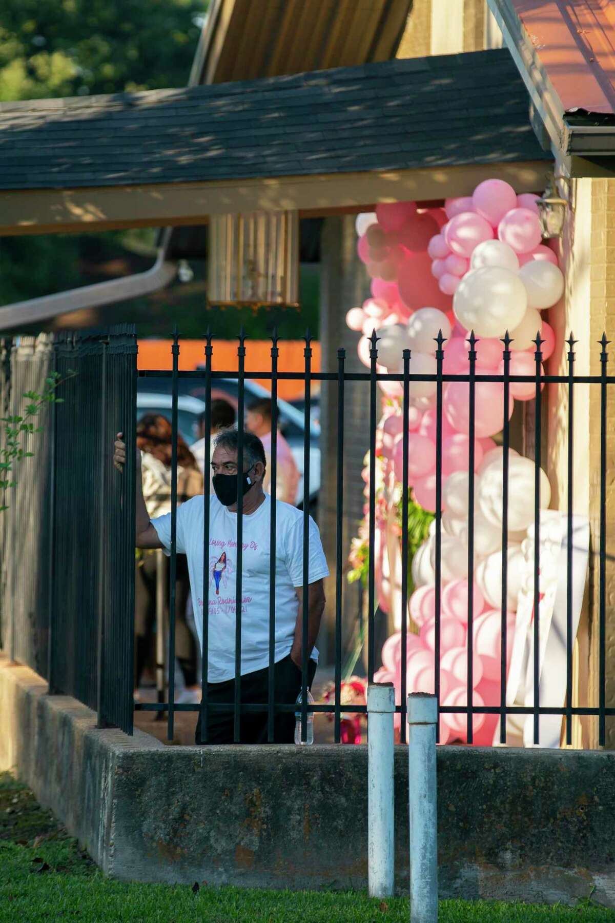 Friends and family mourn the loss of 16-year-old Astroworld victim ...
