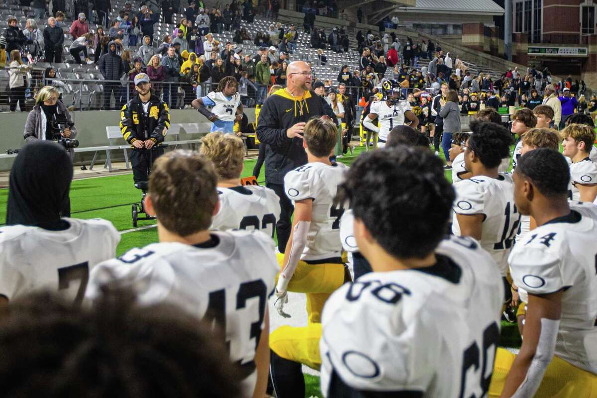 Klein Oak moves past Cy Ranch into area round