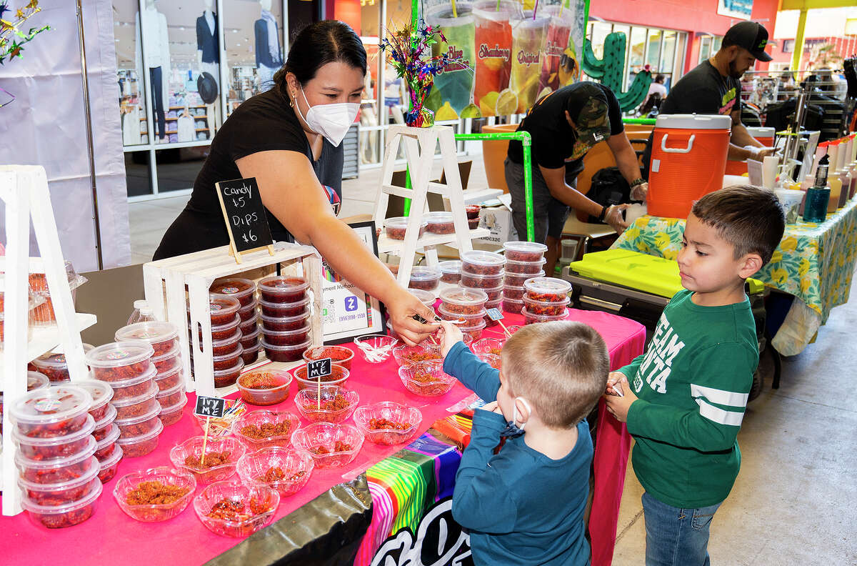 Farmer's Market, Halloween Fest coming to The Outlet Shoppes at Laredo