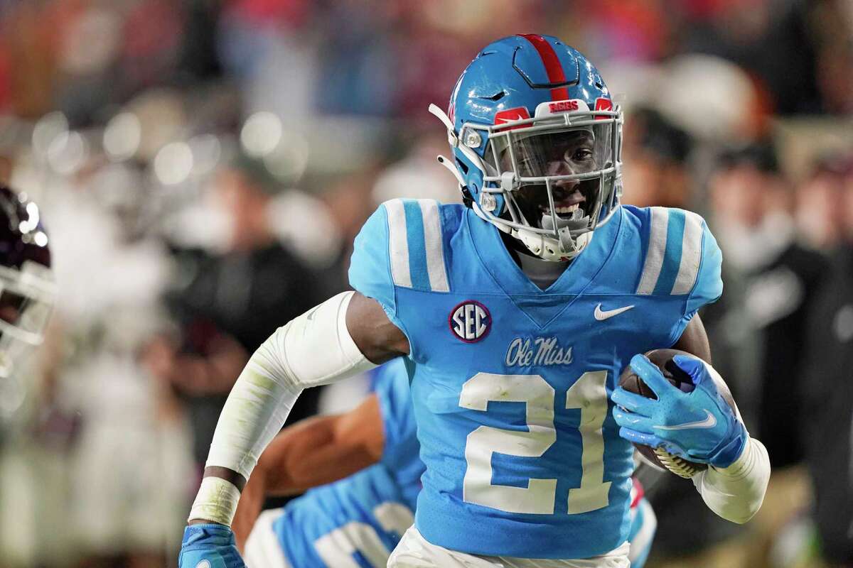 No. 11 Texas A&M's comeback falls short in loss to No. 15 Ole Miss