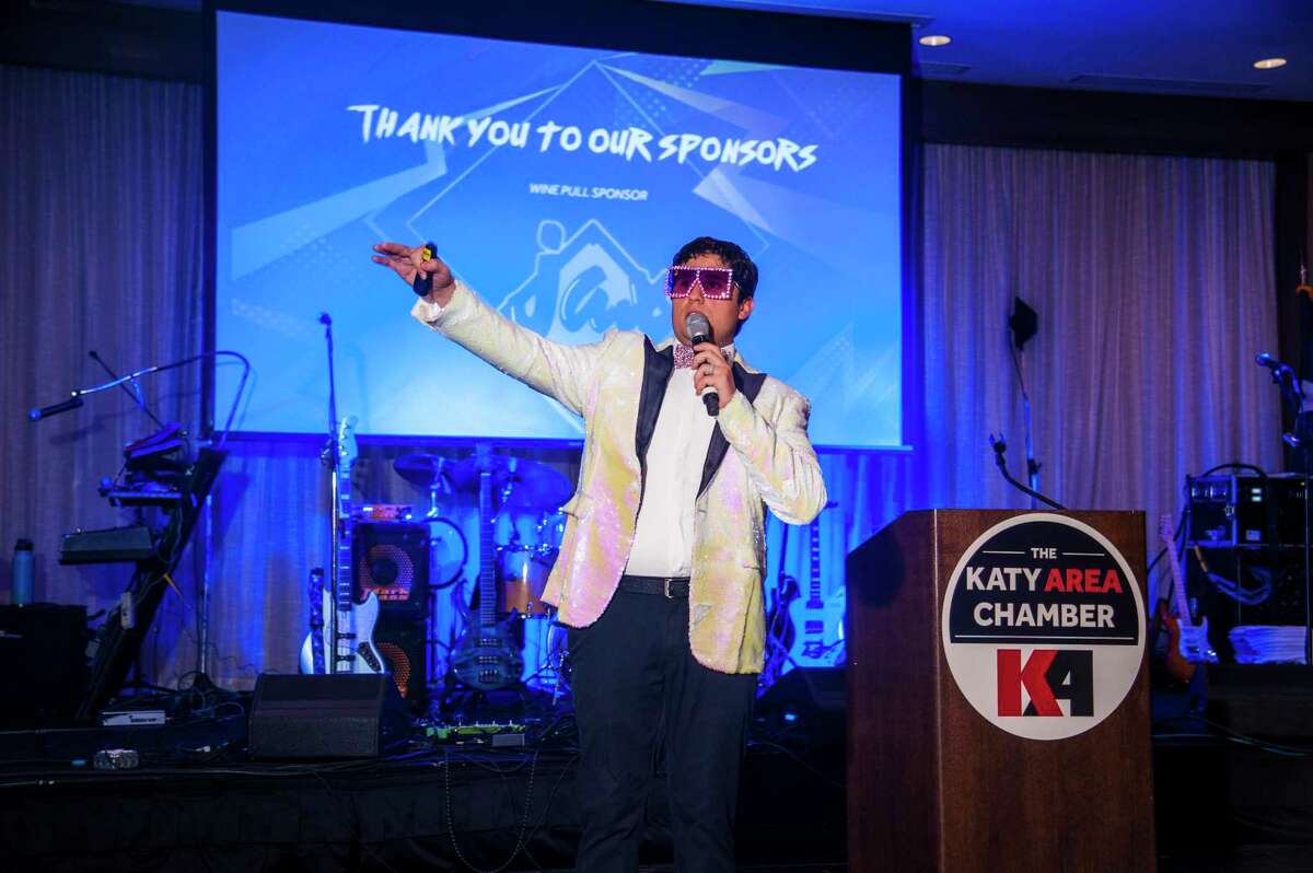 Katy chamber brings back the 80s at annual gala