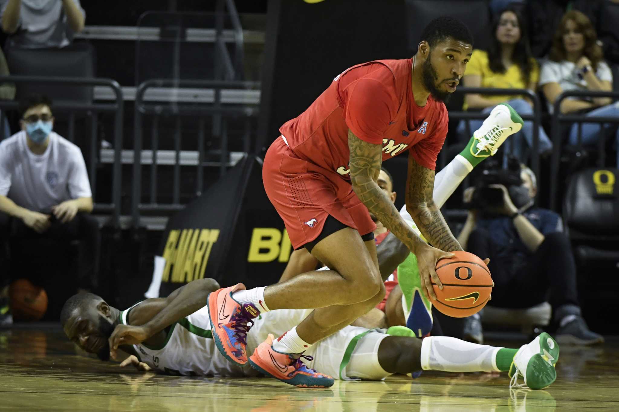 SMU scores first 16 points in rout of Northwestern State