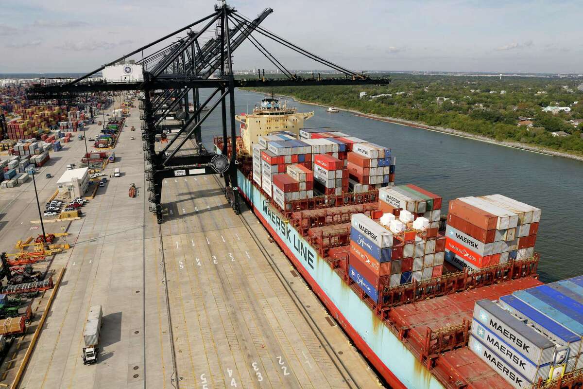 Port Houston supply chain struggling to meet demand, as 10,000 trucks ...
