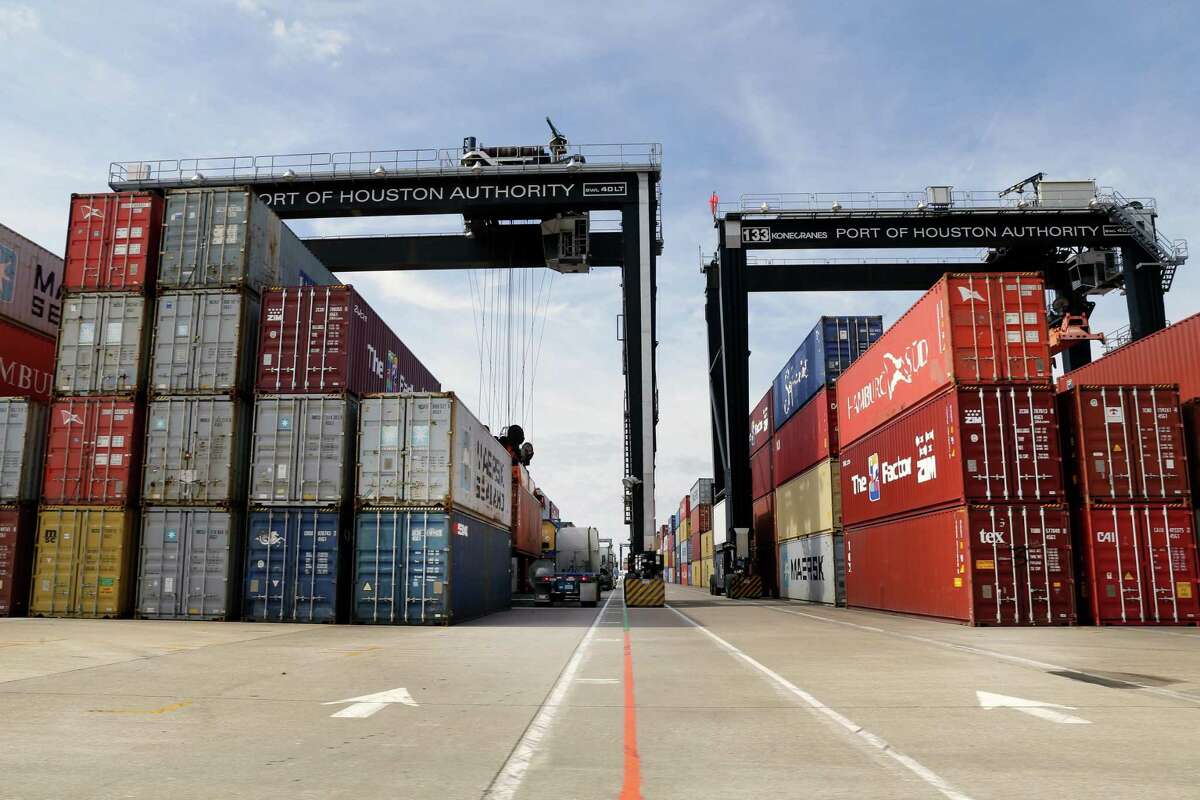 Port Houston supply chain struggling to meet demand, as 10,000 trucks ...