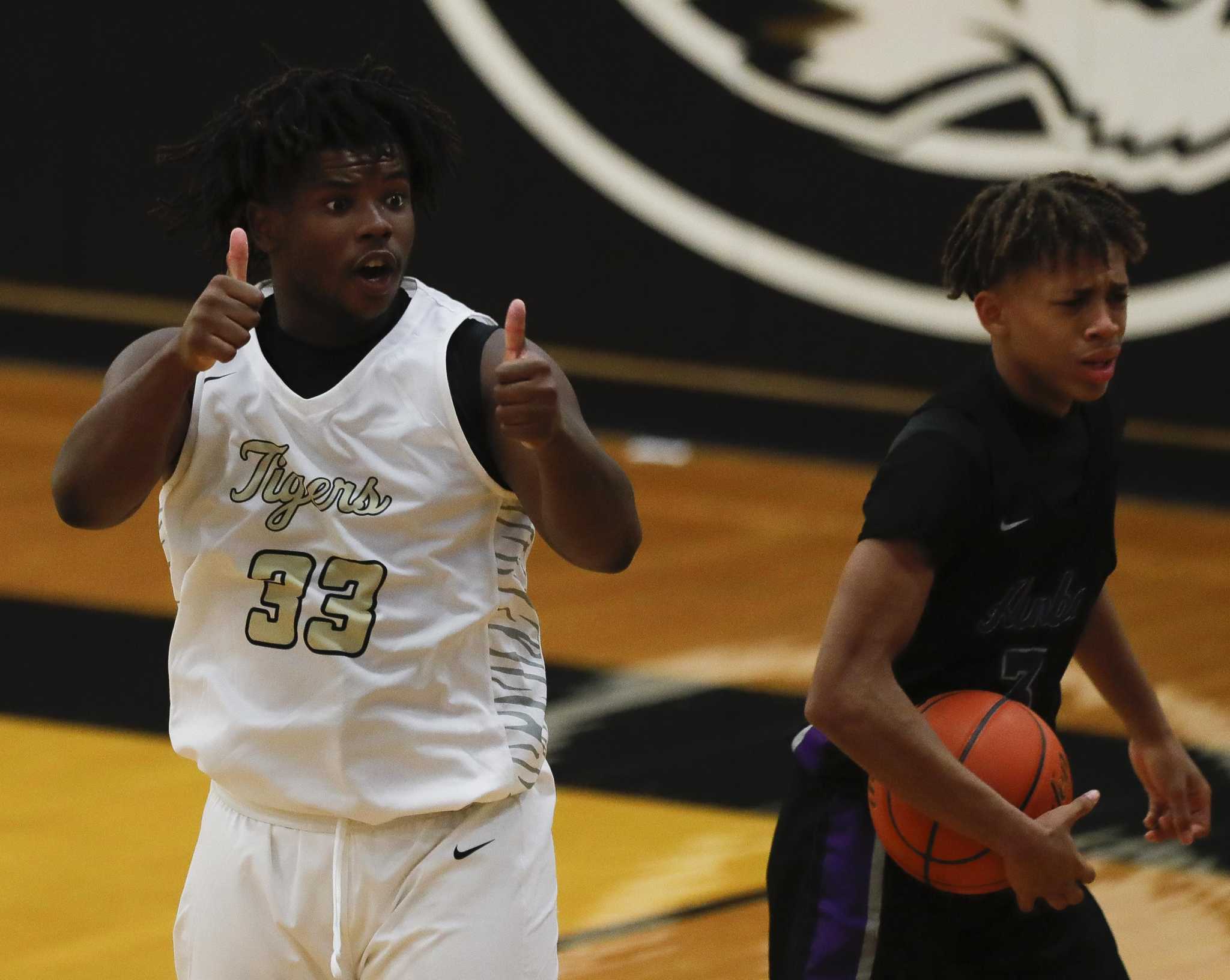 Young Conroe team hangs on in opener over Humble