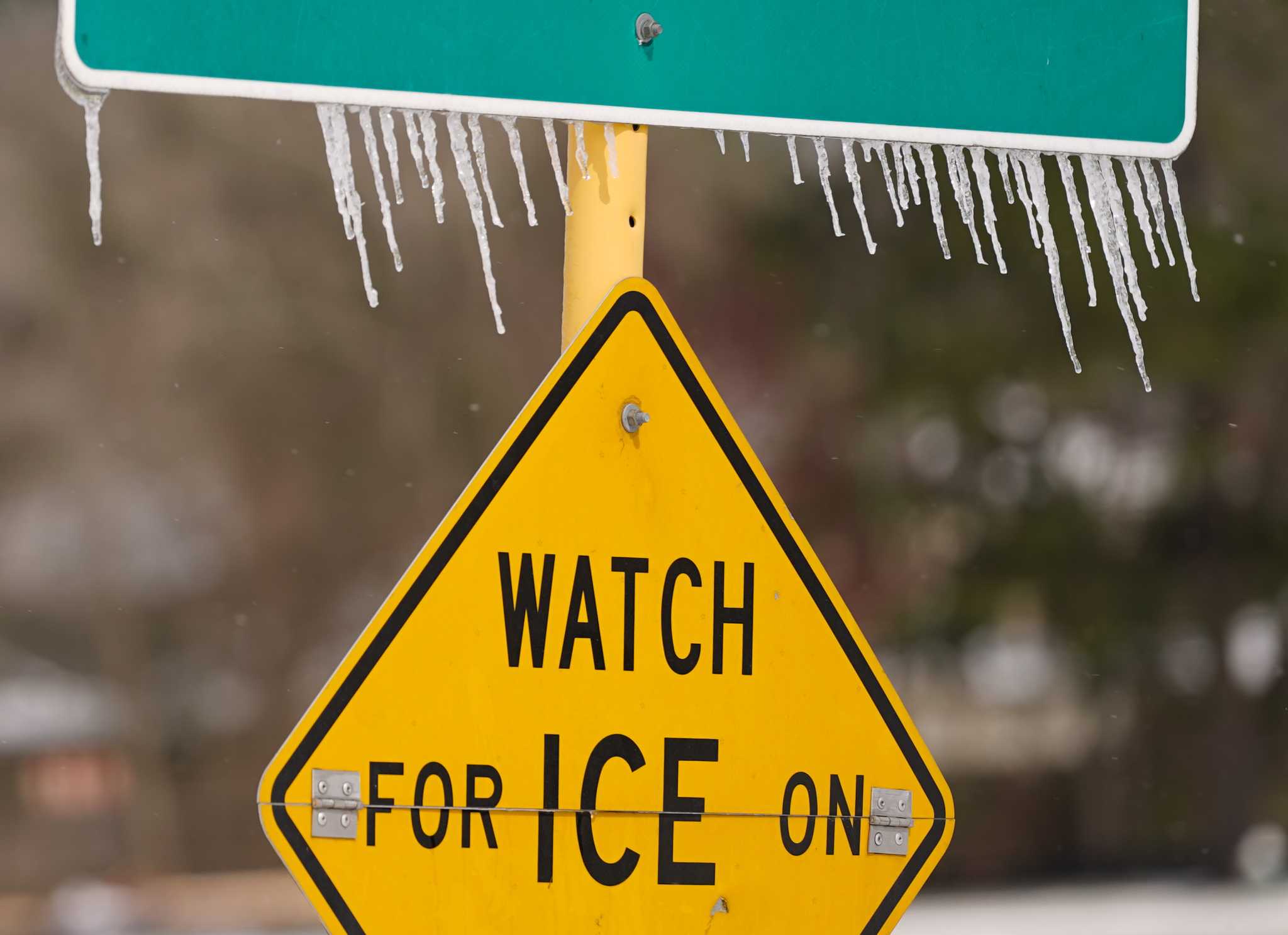Harris County Precinct 3 to use new road de-icing method