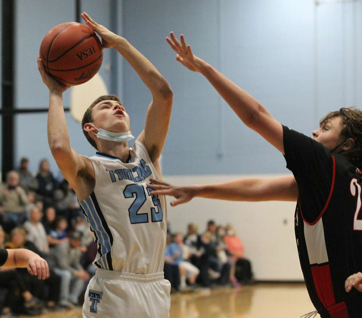 Triopia 8th-grader Grant Fricke scores 1,000th point