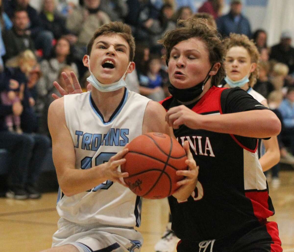Triopia 8th-grader Grant Fricke scores 1,000th point