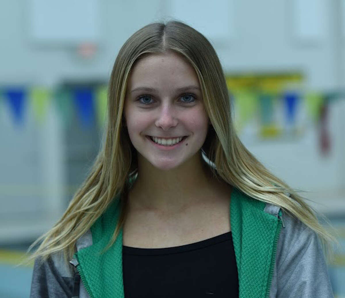 Dow's Roberson advances to state finals in four events