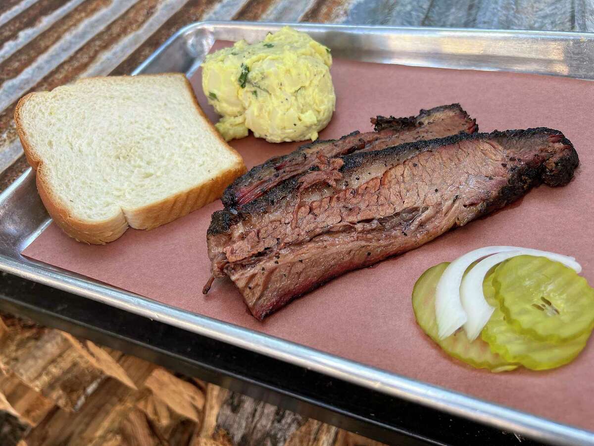 Review: At Pinkerton’s Barbecue in downtown San Antonio, the honeymoon ...