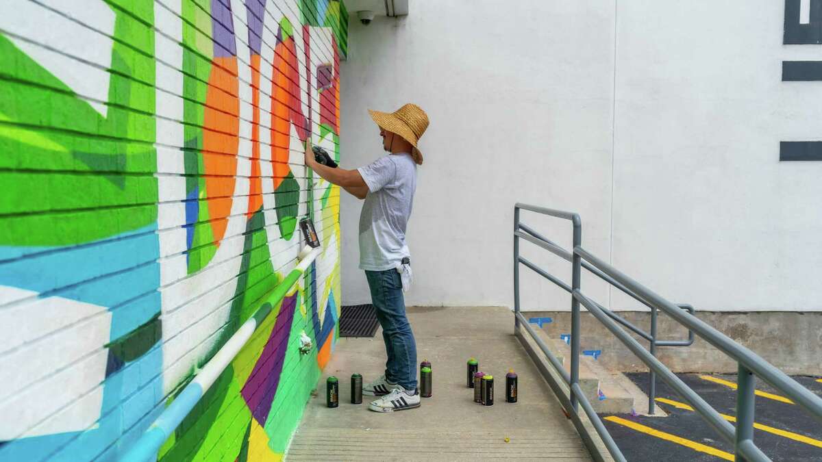 Aldine Branch Library debuts city’s first public augmented reality mural
