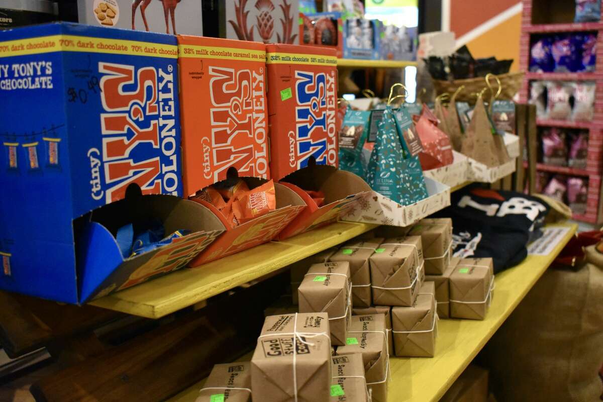 Red Fox Market delivers in diverse holiday foods, gifts