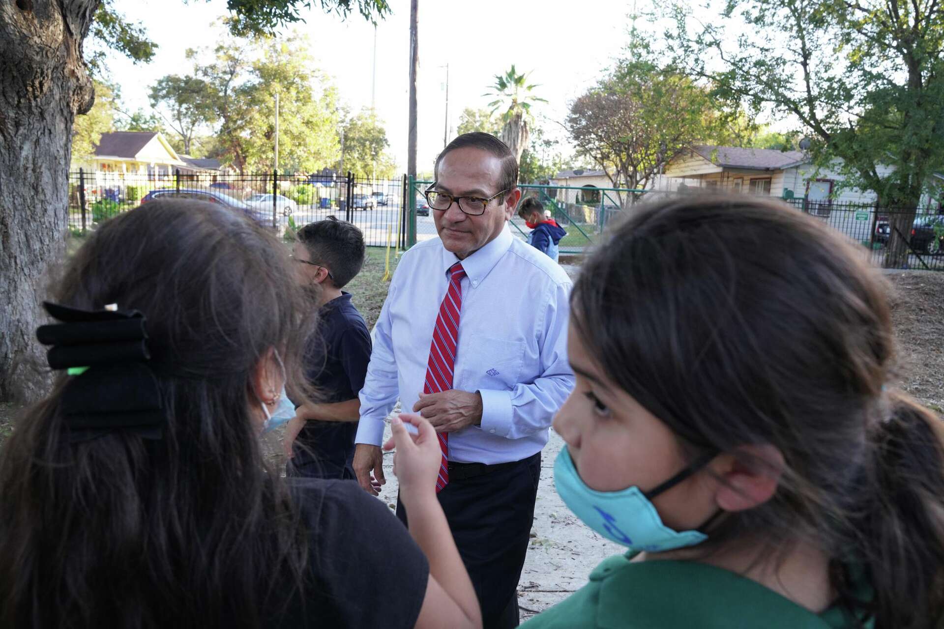 Good Samaritan CEO works to improve lives in West Side neighborhood ...