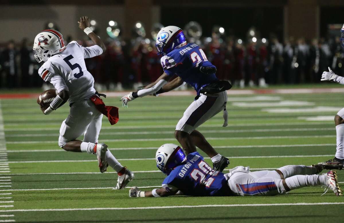 Atascocita hits FG to rally past Dickinson in area round