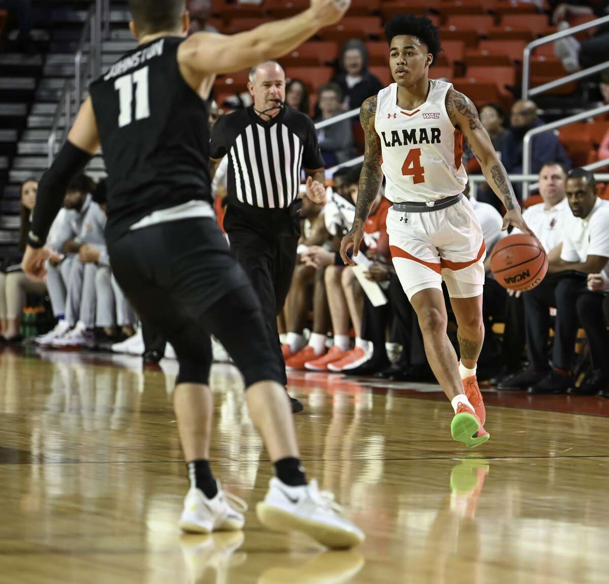Lamar basketball in Friday night nail-biters