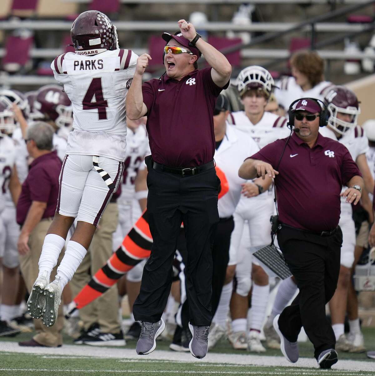 Cinco Ranch cruises past Memorial in area round