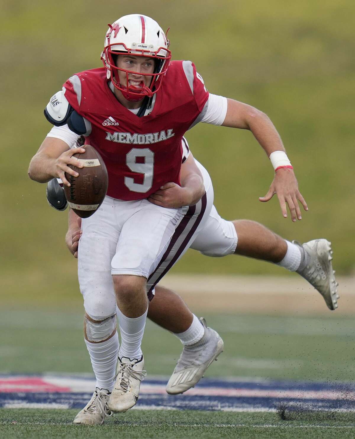 Cinco Ranch cruises past Memorial in area round
