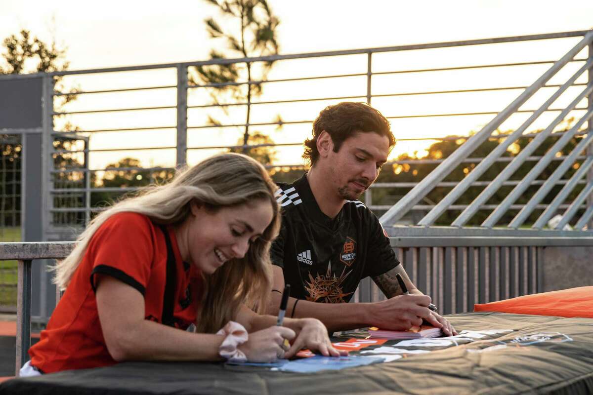 Dynamo Charities opens mini pitch, donates school supplies and soccer ...