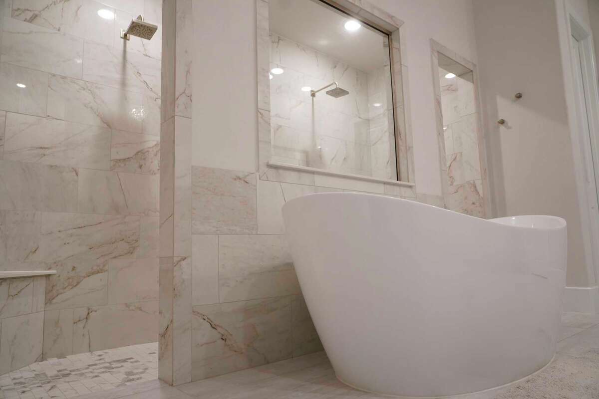 Empty nesters build perfect Woodlands home despite supply chain issues