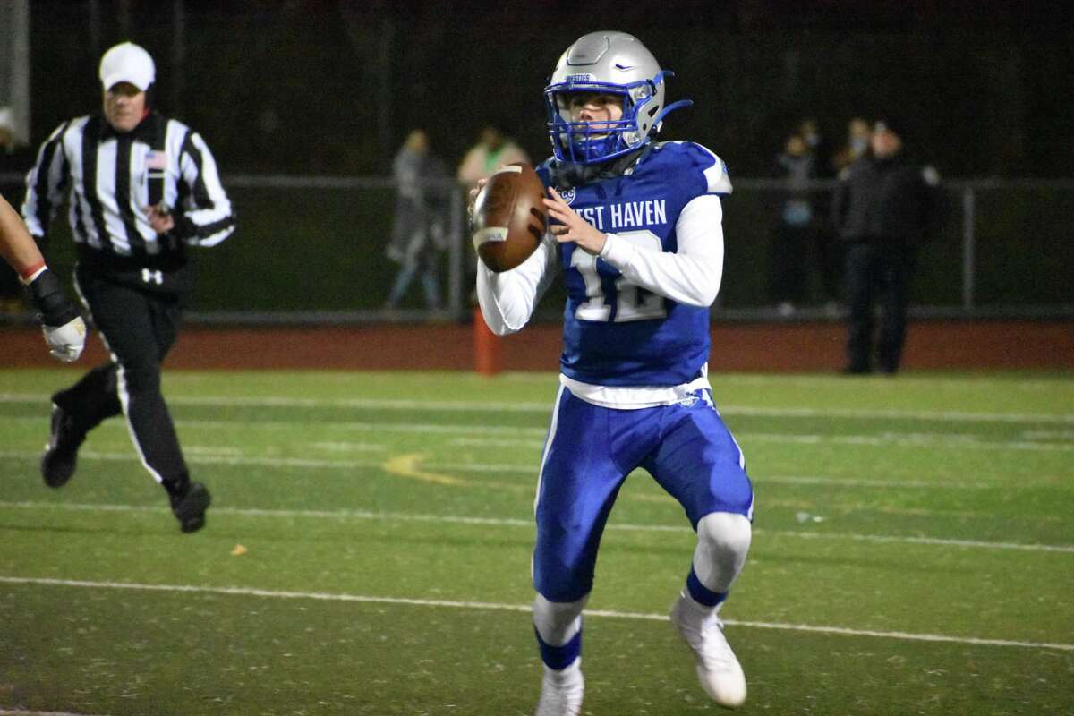 No. 4 Fairfield Prep's defense, special teams put West Haven's playoff ...