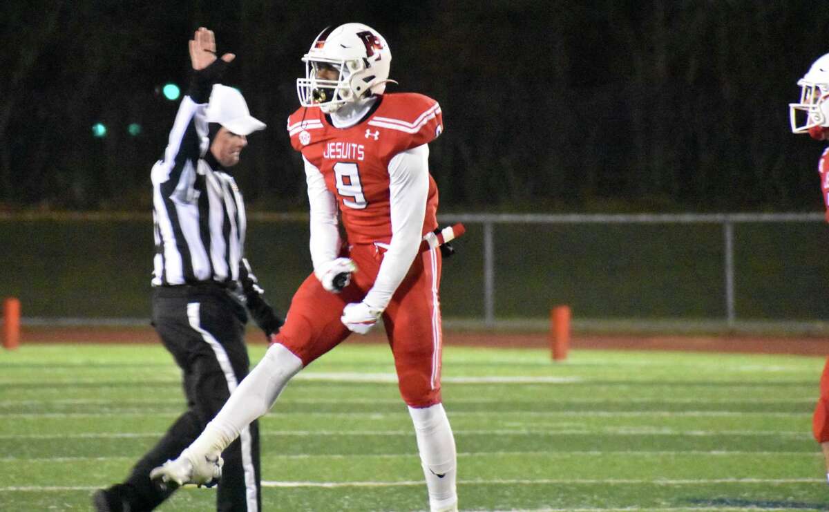 No. 4 Fairfield Prep's defense, special teams put West Haven's playoff ...