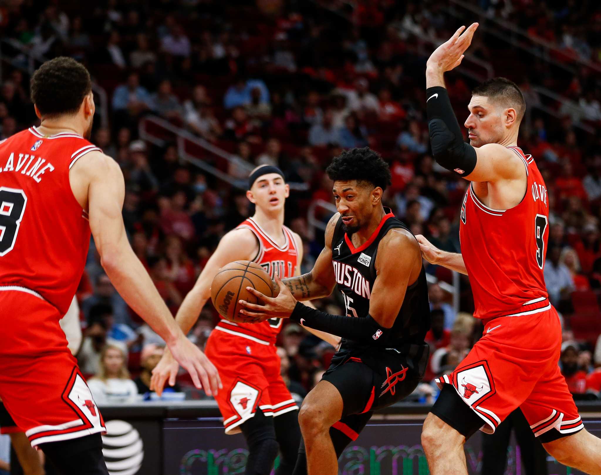 Rockets' skid ends with win over Bulls