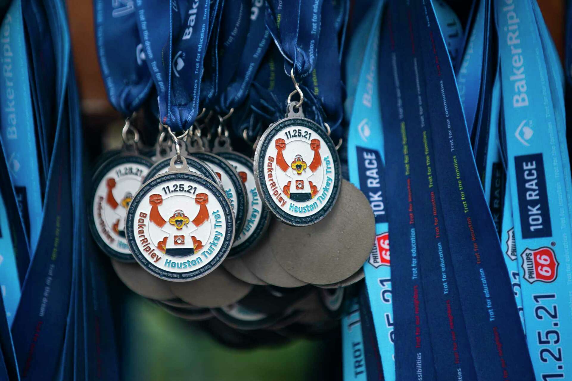 Thanksgiving showdown: Houston to host competing turkey trots