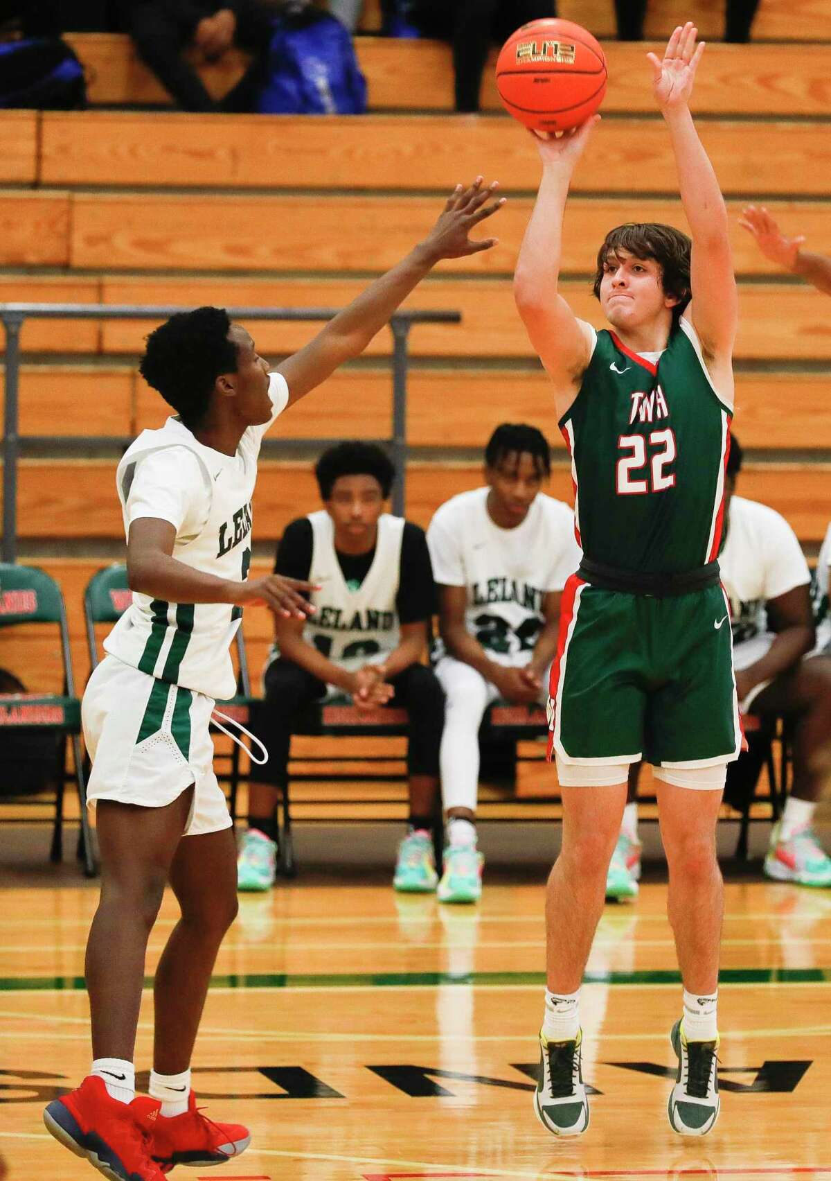 The Woodlands reaches gold bracket of own Rebounders Club Classic