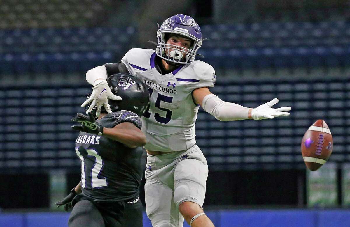 Austin LBJ races past hobbled Boerne 68-24