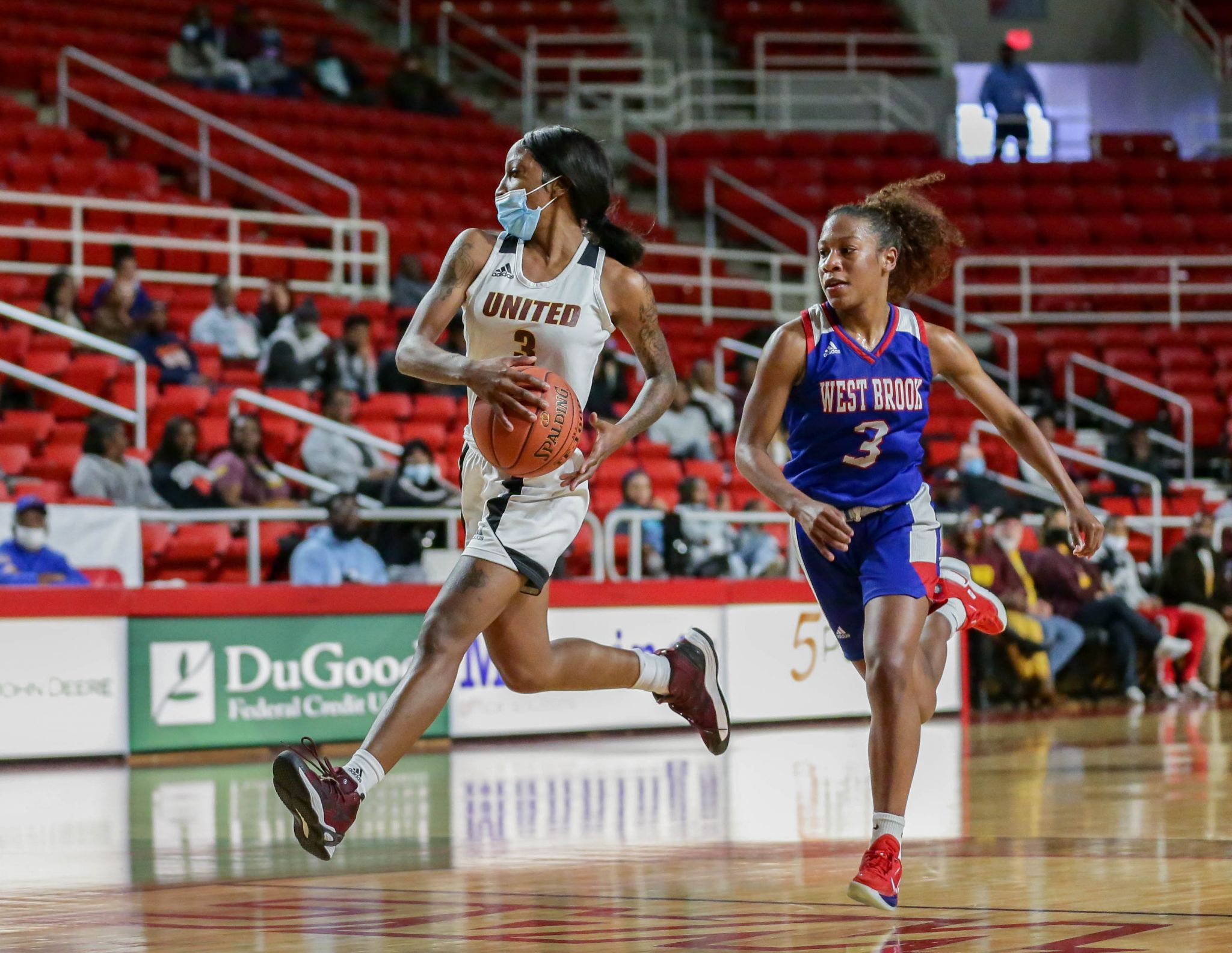 Anderson's late free throws give United girls win over West Brook