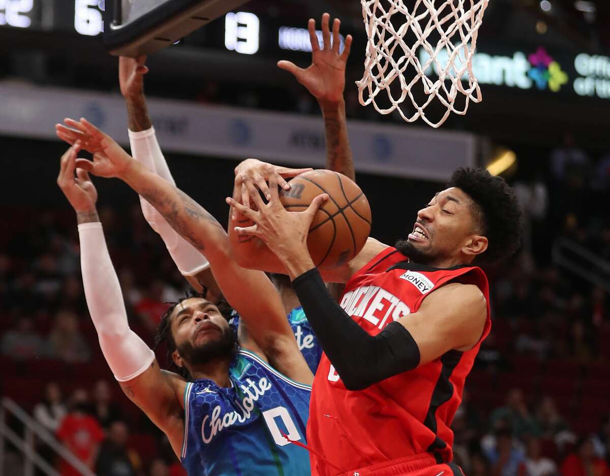 Rockets hang with Hornets, win shootout in overtime