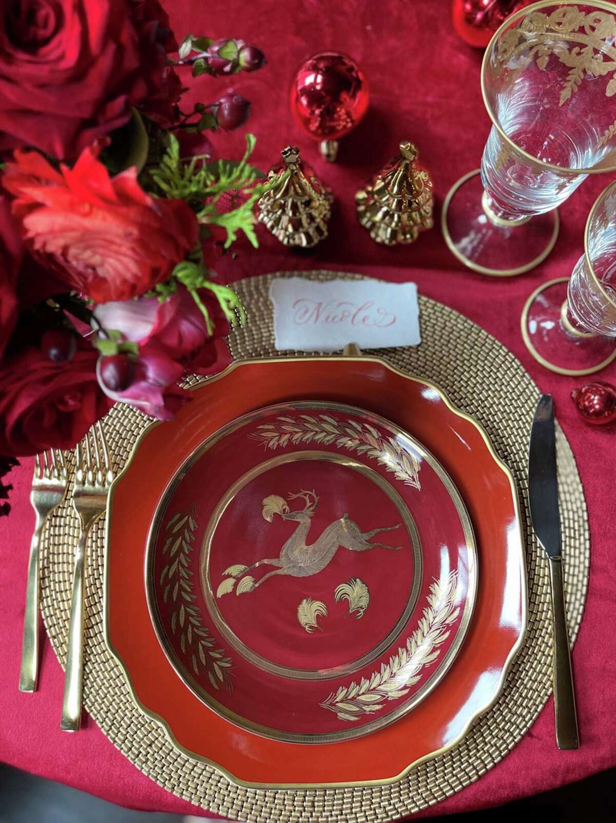 Planning a holiday party? Here’s advice from Houston tabletop expert ...