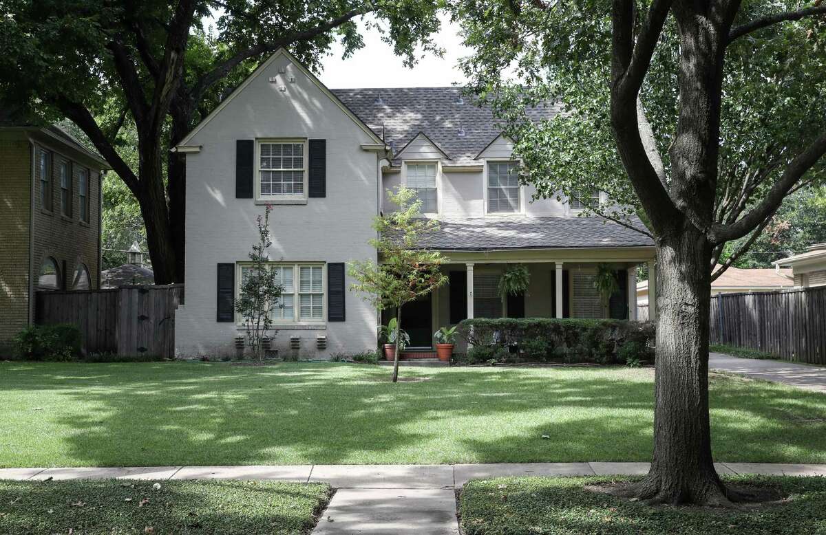 Highland Park Presbyterian Church in Dallas owns the most clergy homes ...
