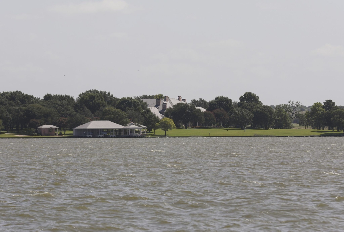 Why does Kenneth Copeland, America's wealthiest pastor, live in a tax ...