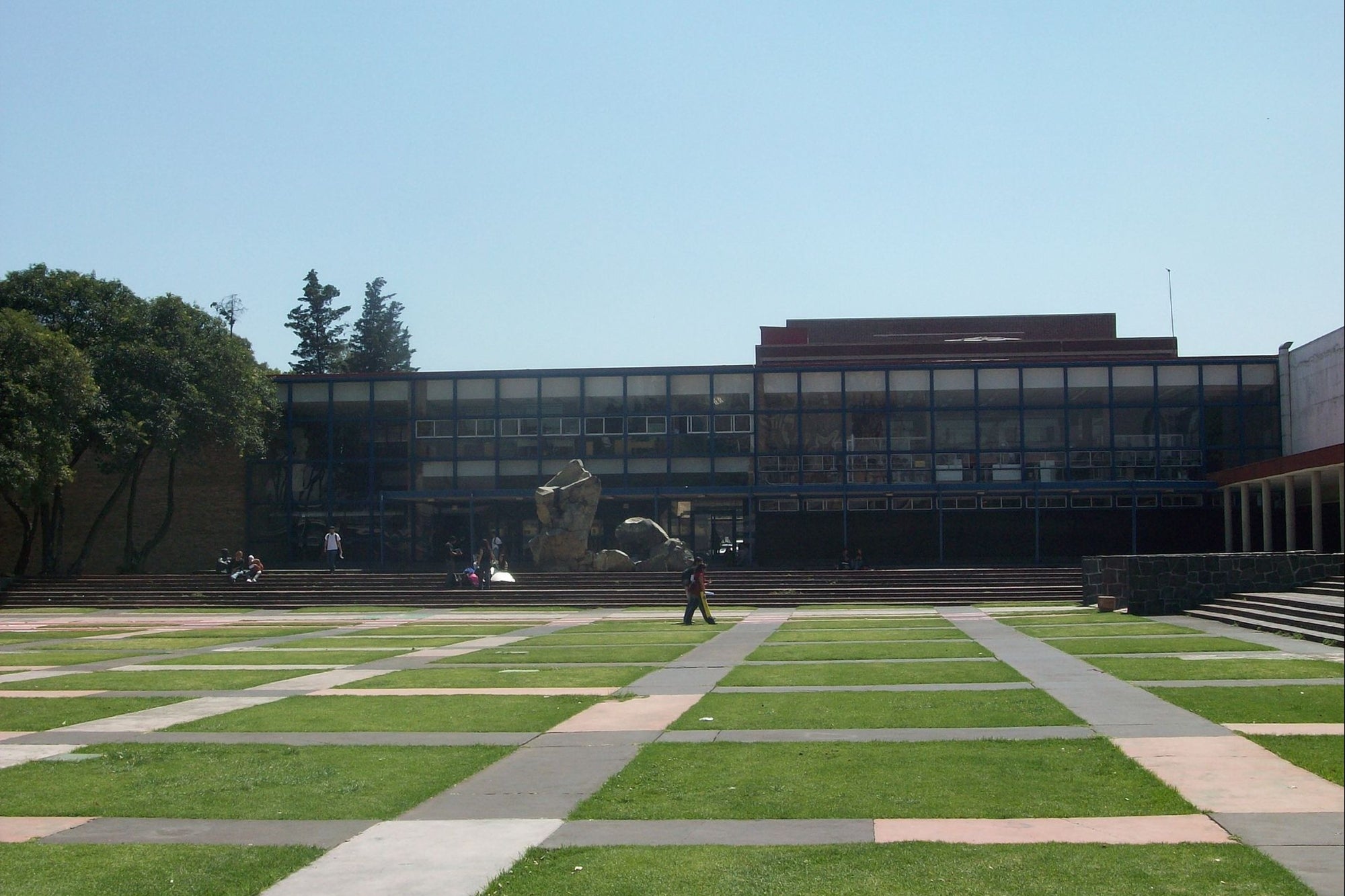 UNAM presents a free English course to obtain the TOEFL certificate