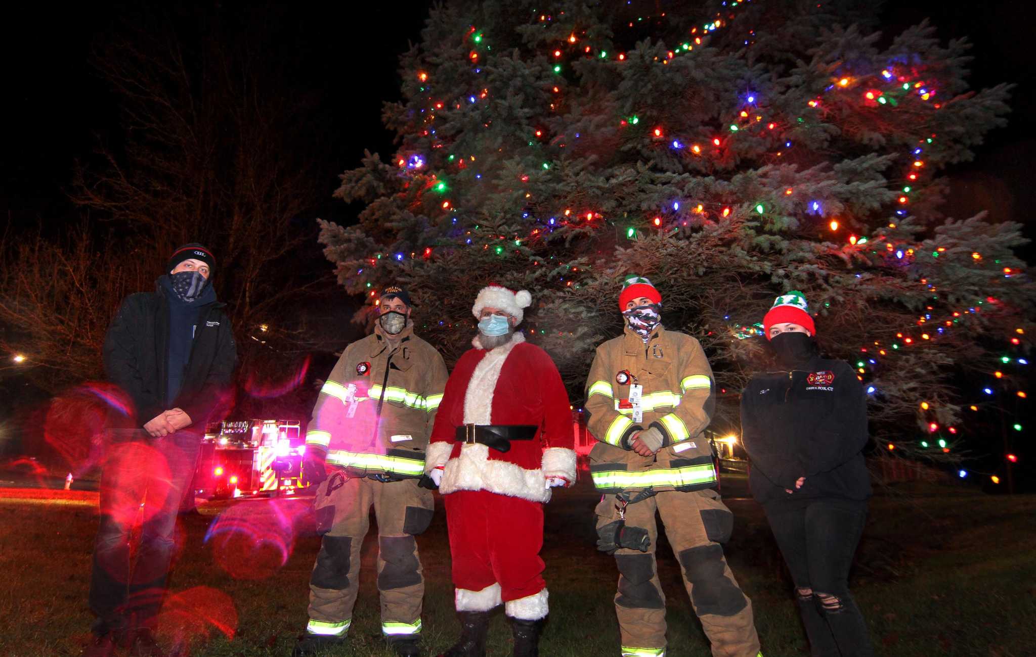 Shelton’s White Hills tree lighting Saturday