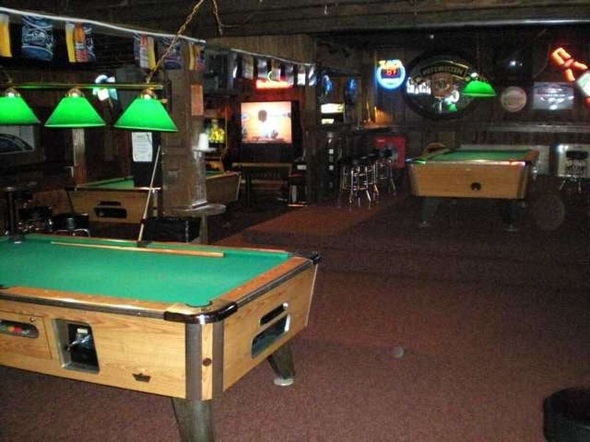 Goofy's Bar in Seattle's Crown Hill neighborhood closes its doors after ...