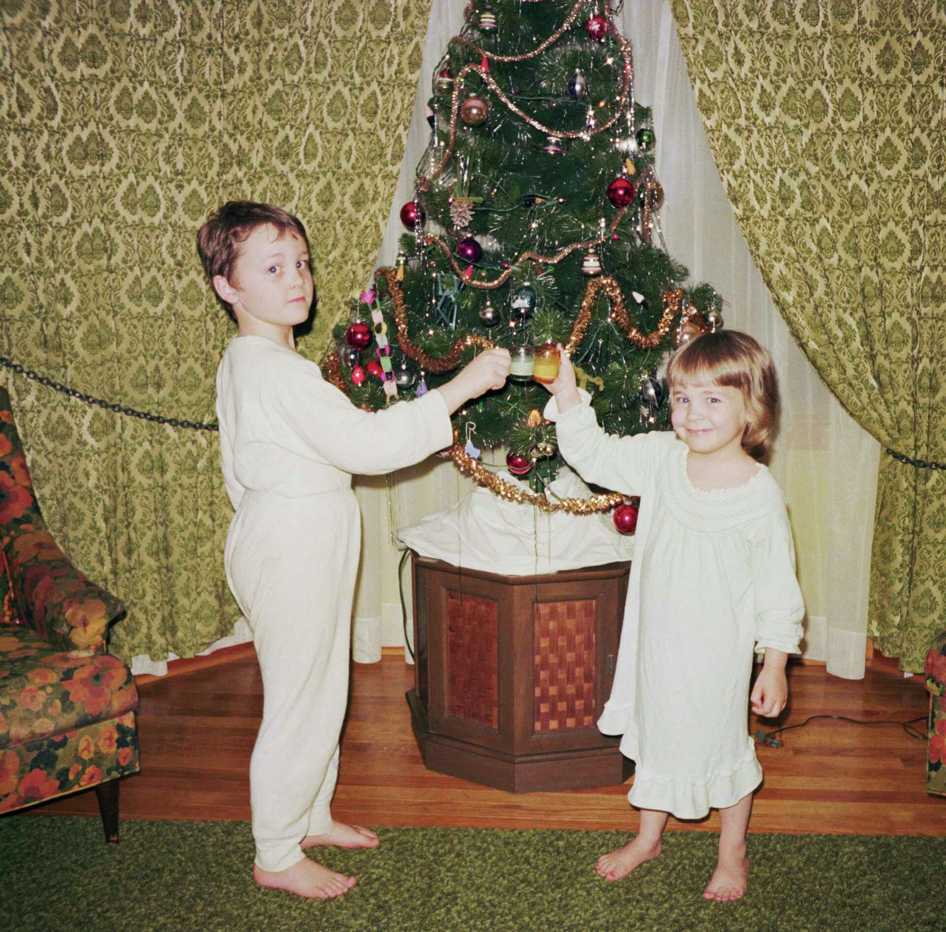 Your guide to how to replicate the vintage Christmas decor looks of the ...