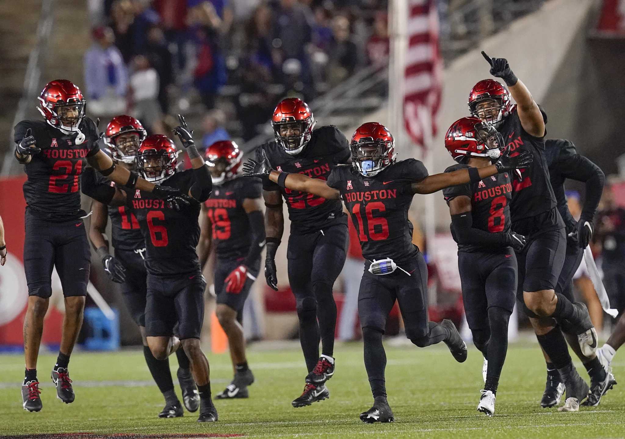 The 4-H club for UH football: history, heartbreak, heroes and hope