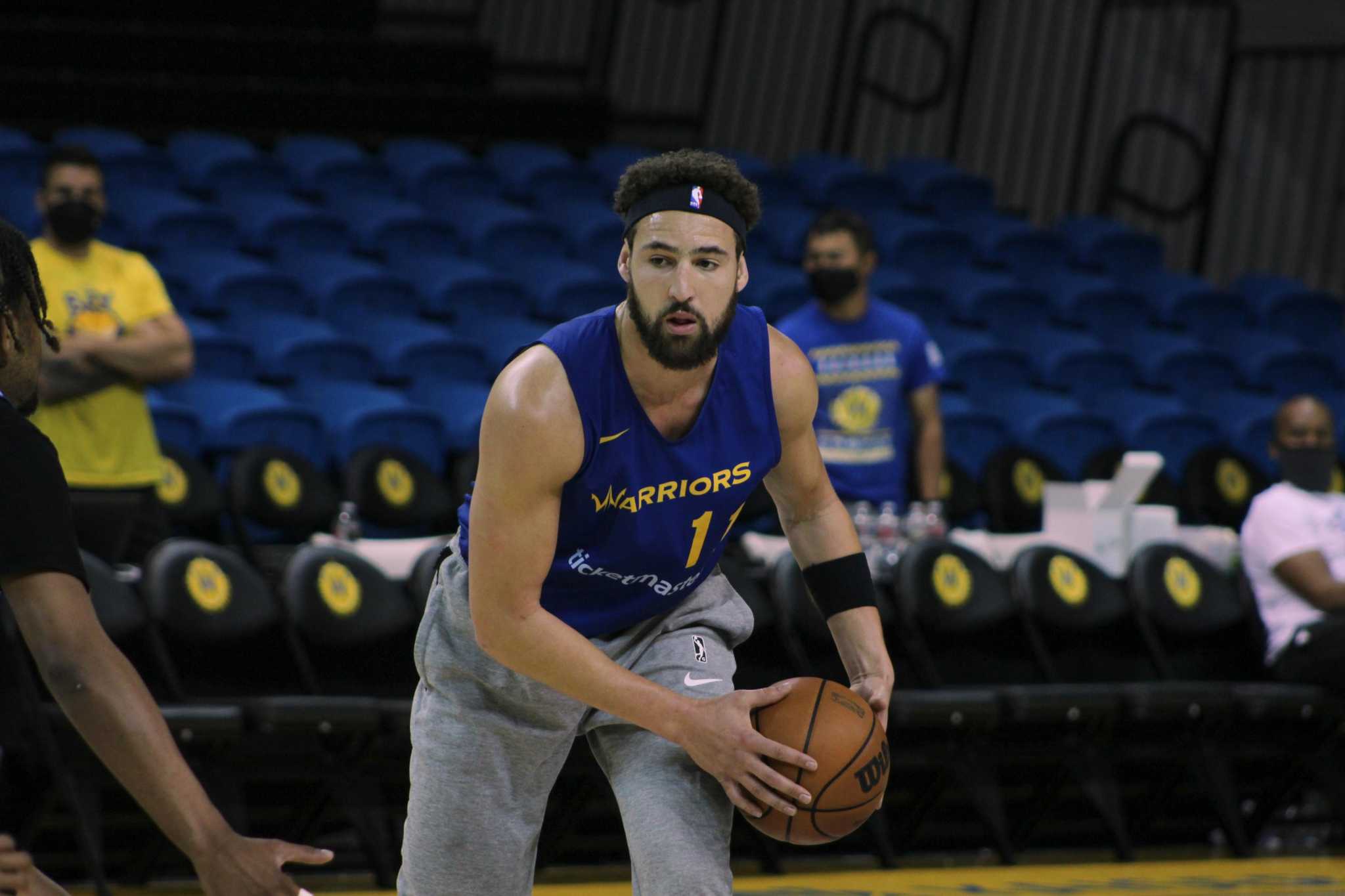 Needing a lifeline, Warriors send out an SOS to sea captain Klay