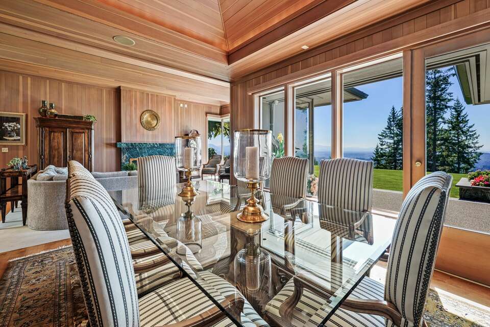 Palatial $8.8M Ralph Anderson estate in Issaquah, Washington appears ...