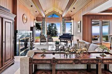 Palatial $8.8M Ralph Anderson estate in Issaquah, Washington appears ...