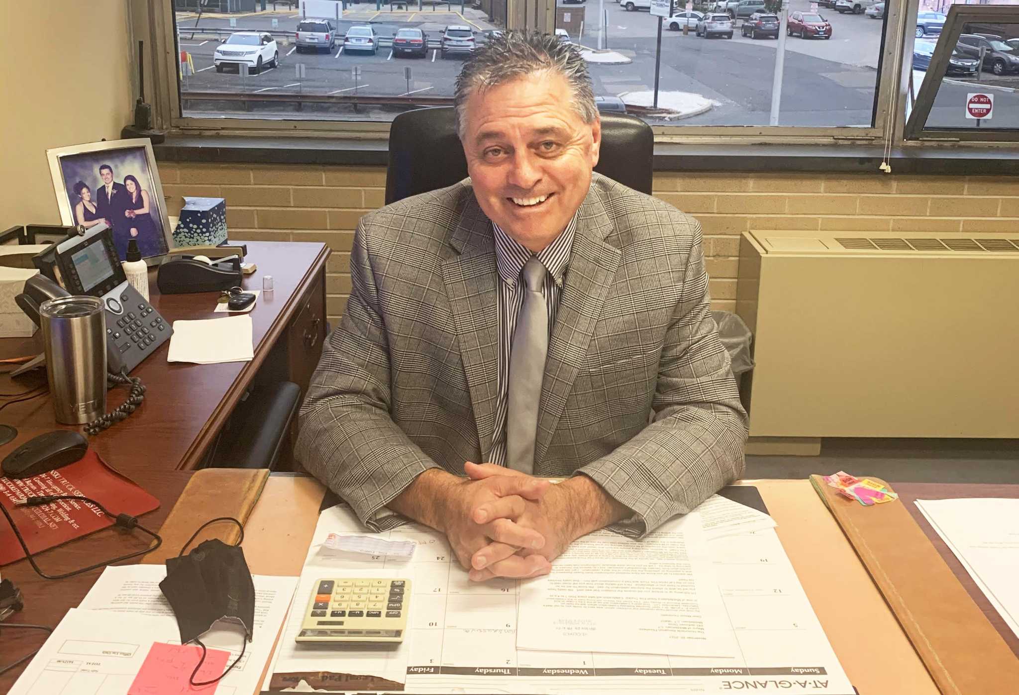 After decades in public works, William Russo retires in Cromwell