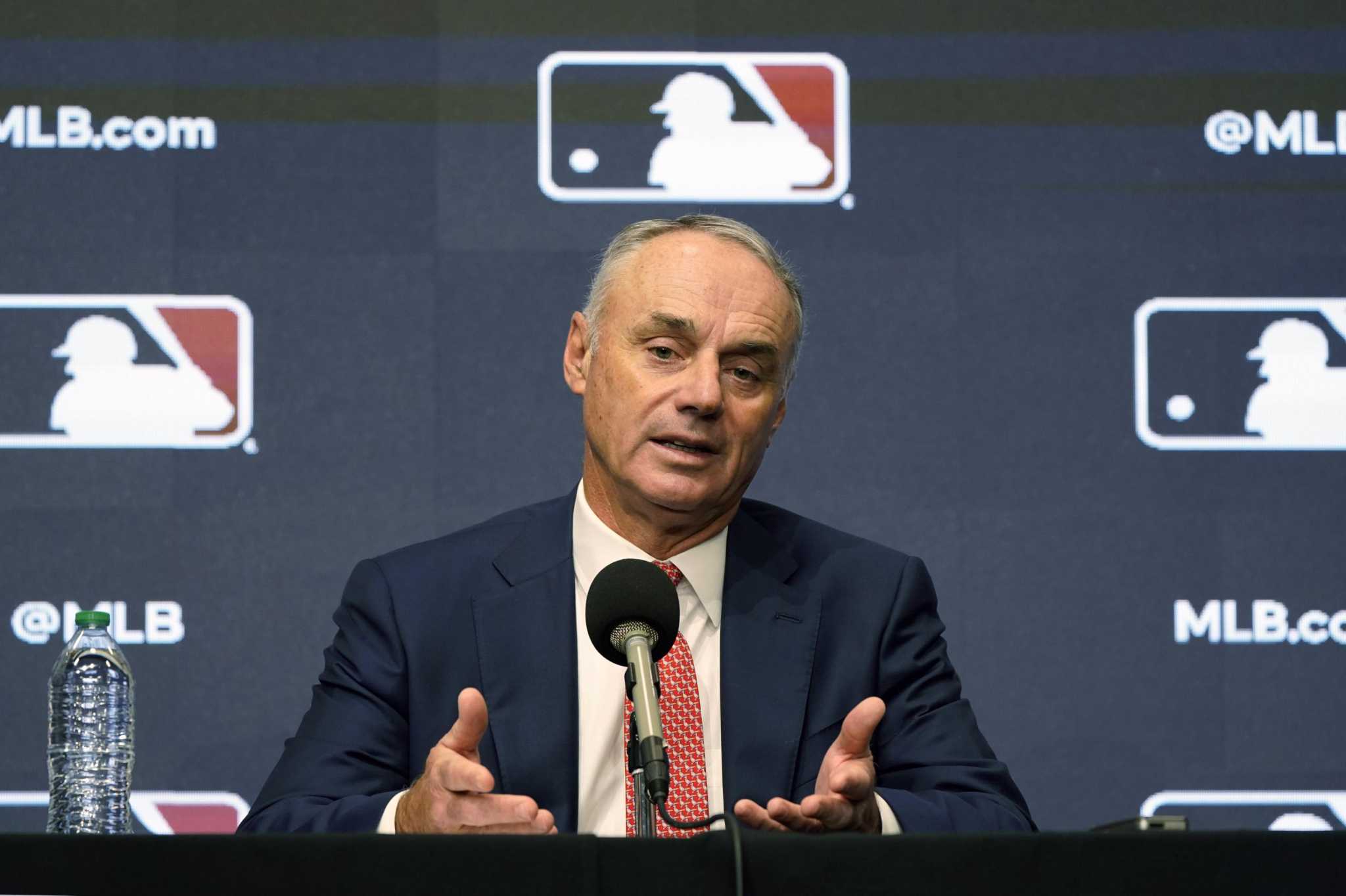 MLB, union trade shots as baseball prepares for lengthy lockout